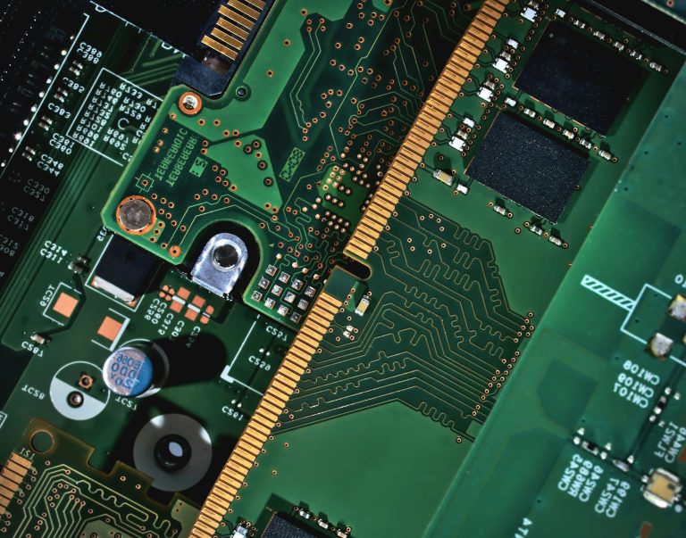 Printed Circuit Boards (PCBs): An In-Depth Overview Blog | LCSC Electronics