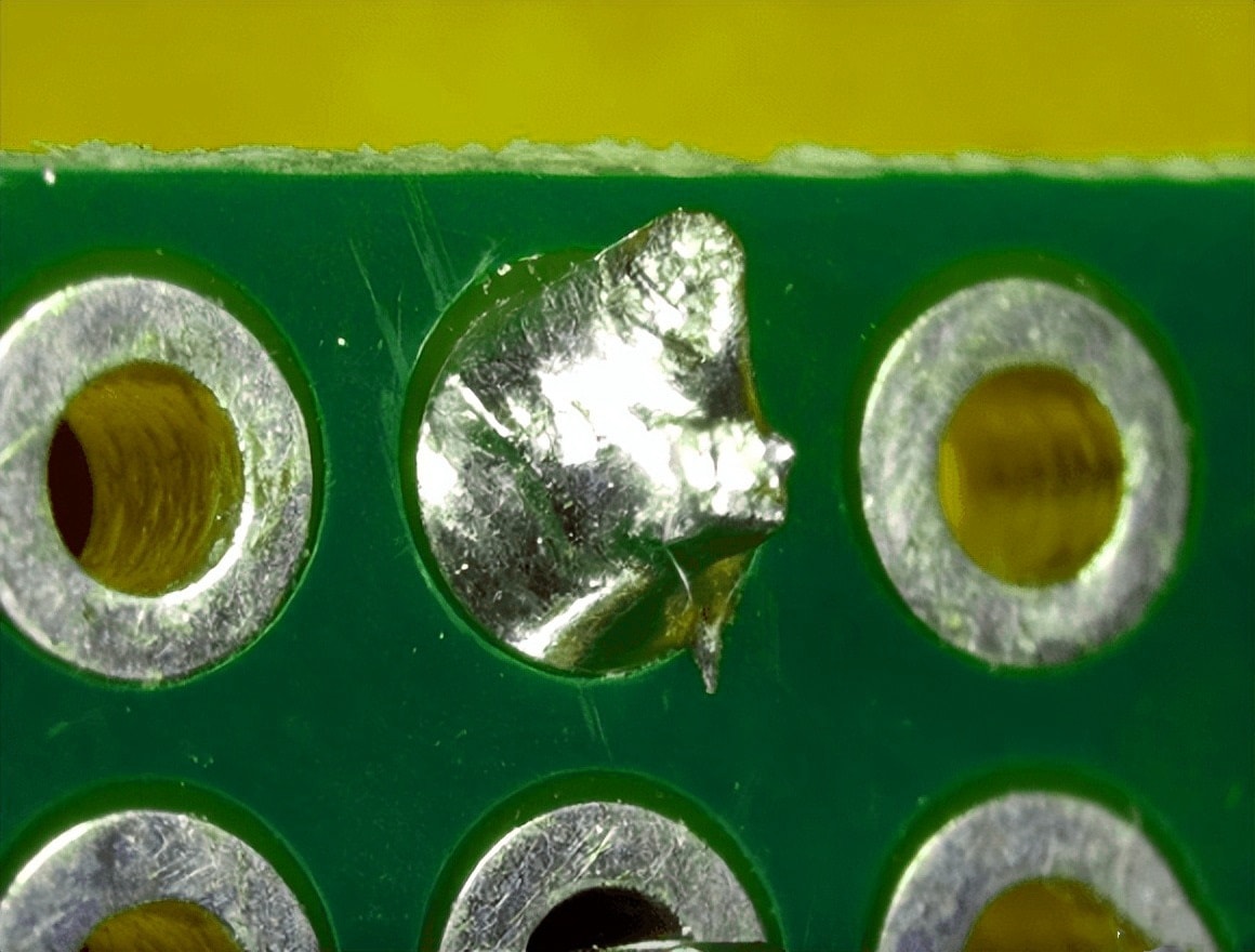 Why Soldering Temperature Matters: Soldering Defects Prevention